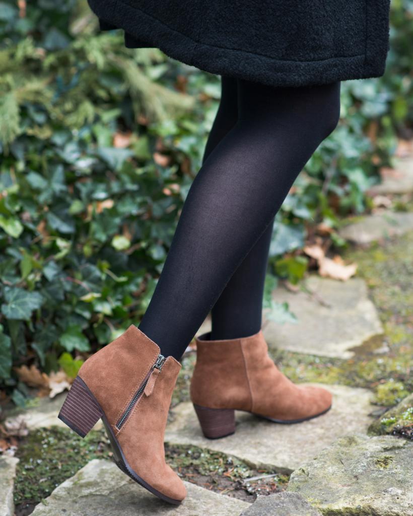 Shoemax